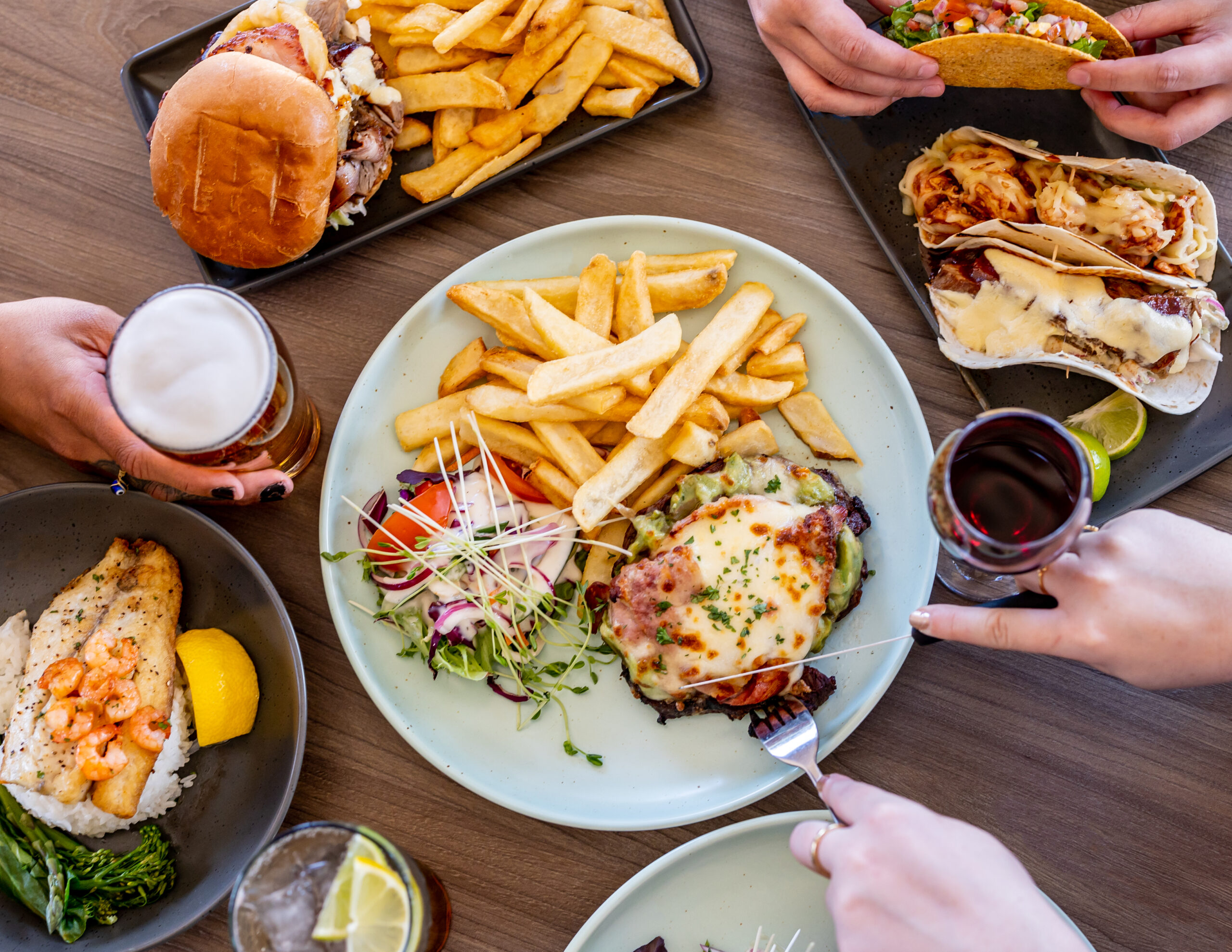 The Original Pub with No Beer - Lees Hotel Ingham